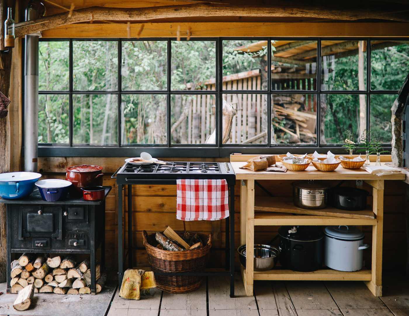 Backyard Retreat Ideas- Cool Backyard Ideas - Ara Engineering